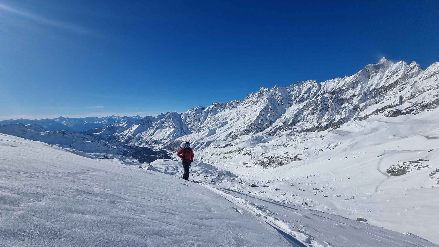 Solo Skiing the Italian Way with Cold Fusion